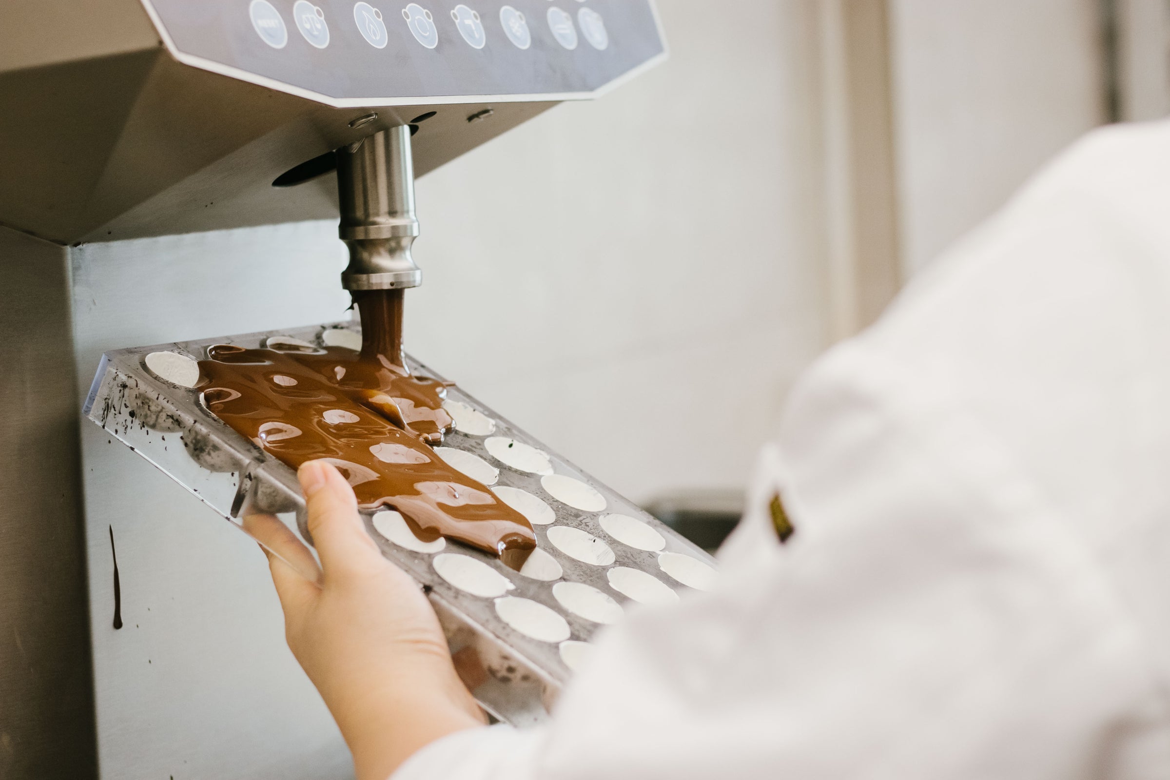 About Us - Mr. Bucket Chocolaterie